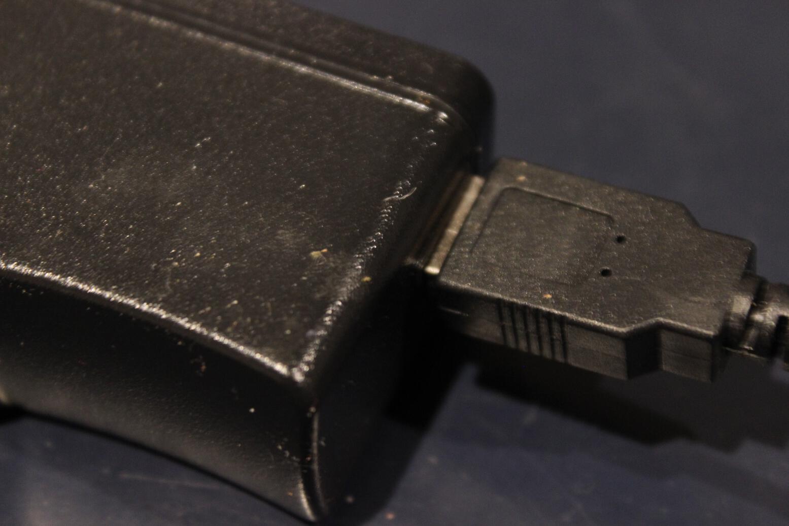 Gamerz Tek 8-Bit Boy Review: Now You’re Playing With Portable Power ...
